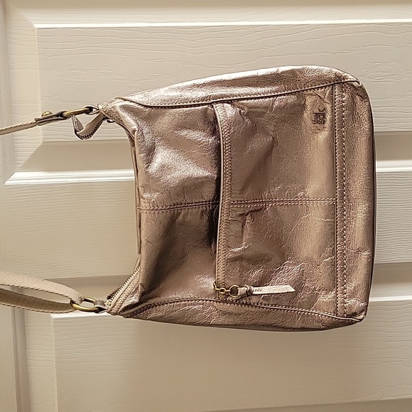 The Sak | Bags | The Sak Metallic Crossbody | Poshmark